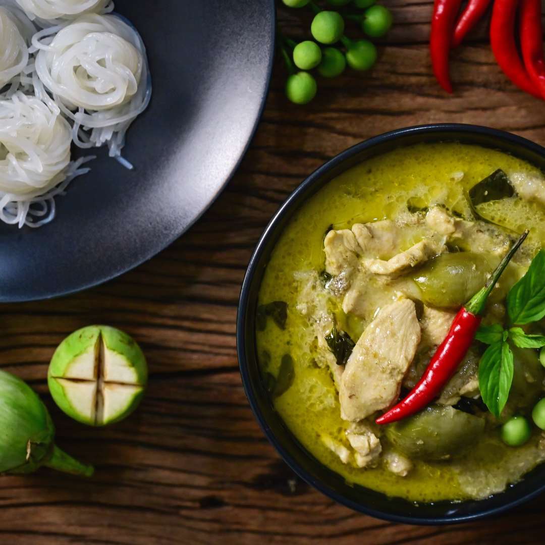 Thai grøn karry - Opskrift ️ Autentisk thai - Madlavning